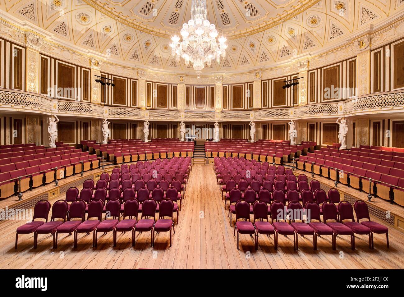 St george's hall liverpool interior hi-res stock photography and images ...