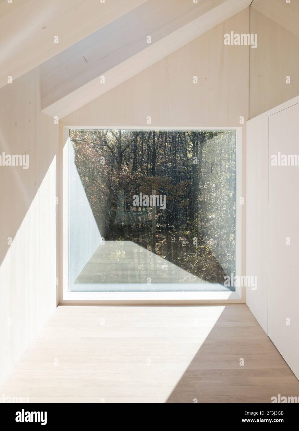 Sunlight House, Vienna Stock Photo - Alamy