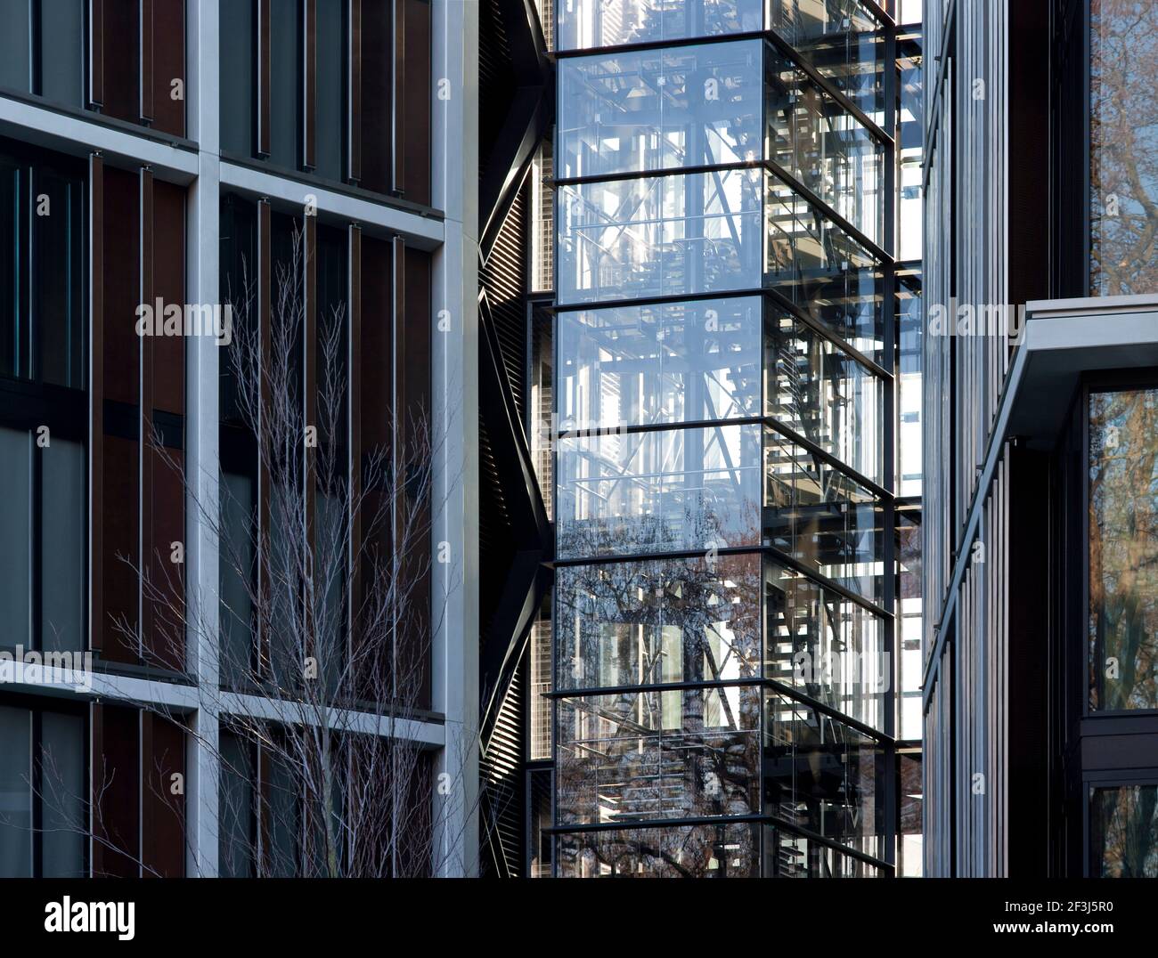 One hyde park penthouse hi-res stock photography and images - Alamy