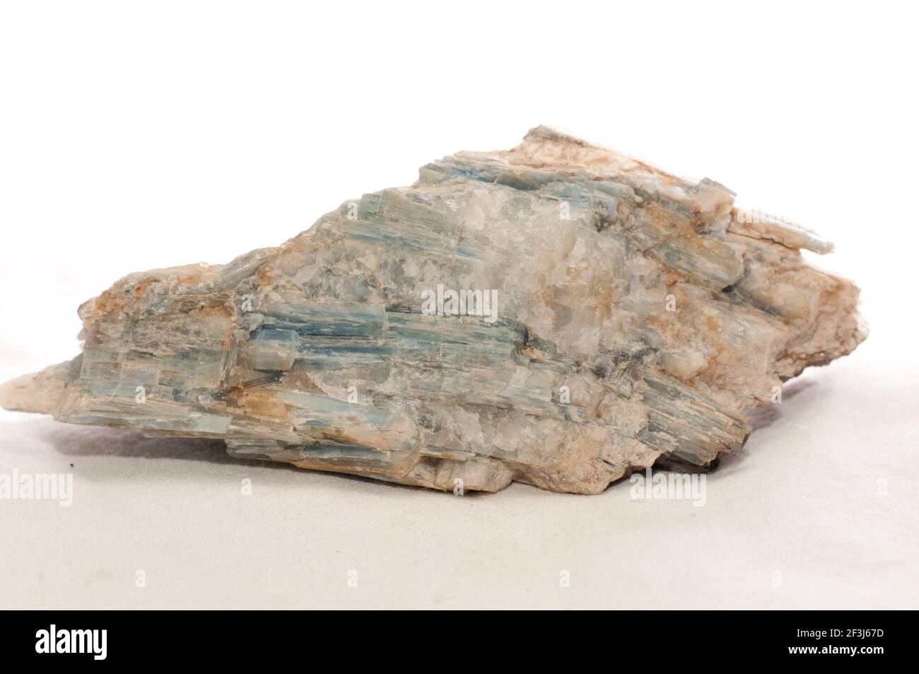 Cyanite sample hi-res stock photography and images - Alamy