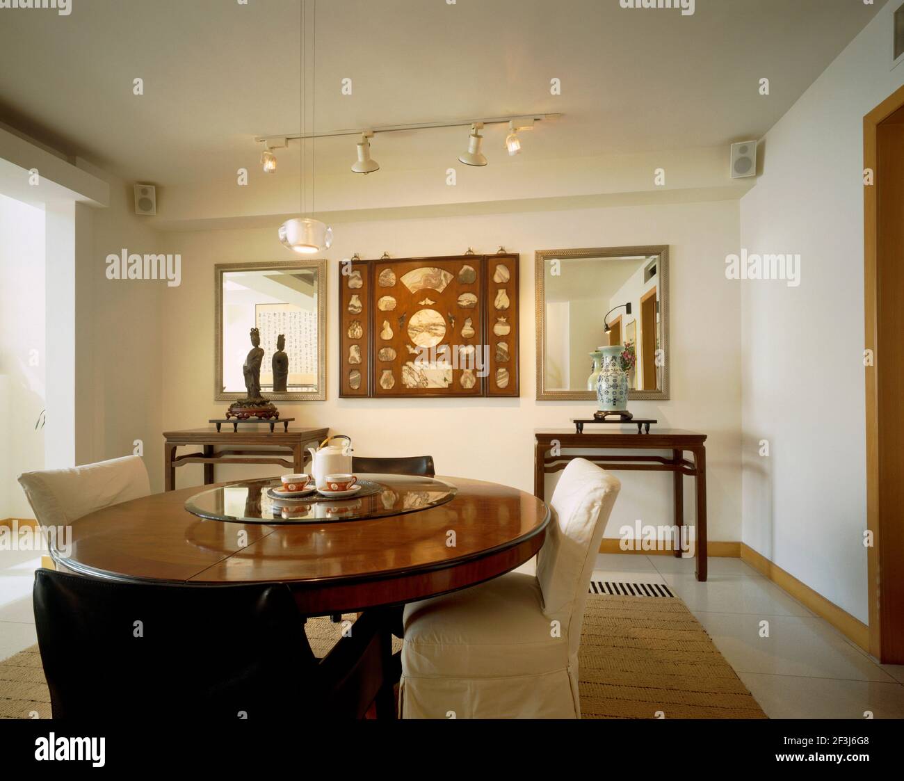 Jichi hi-res stock photography and images - Alamy