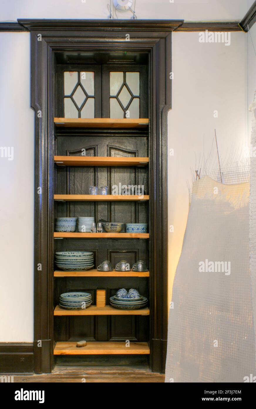 Apartment conversion in the former 1905 Japanese consulate, Shanghai ...