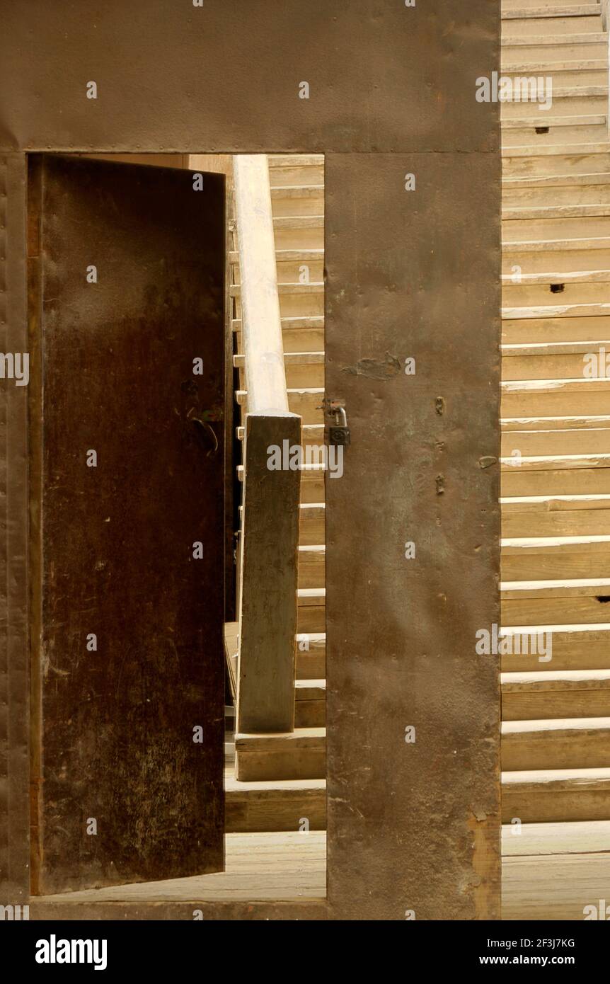 Deng's architectural studio along Suzhou Creek. The former 1930s ...