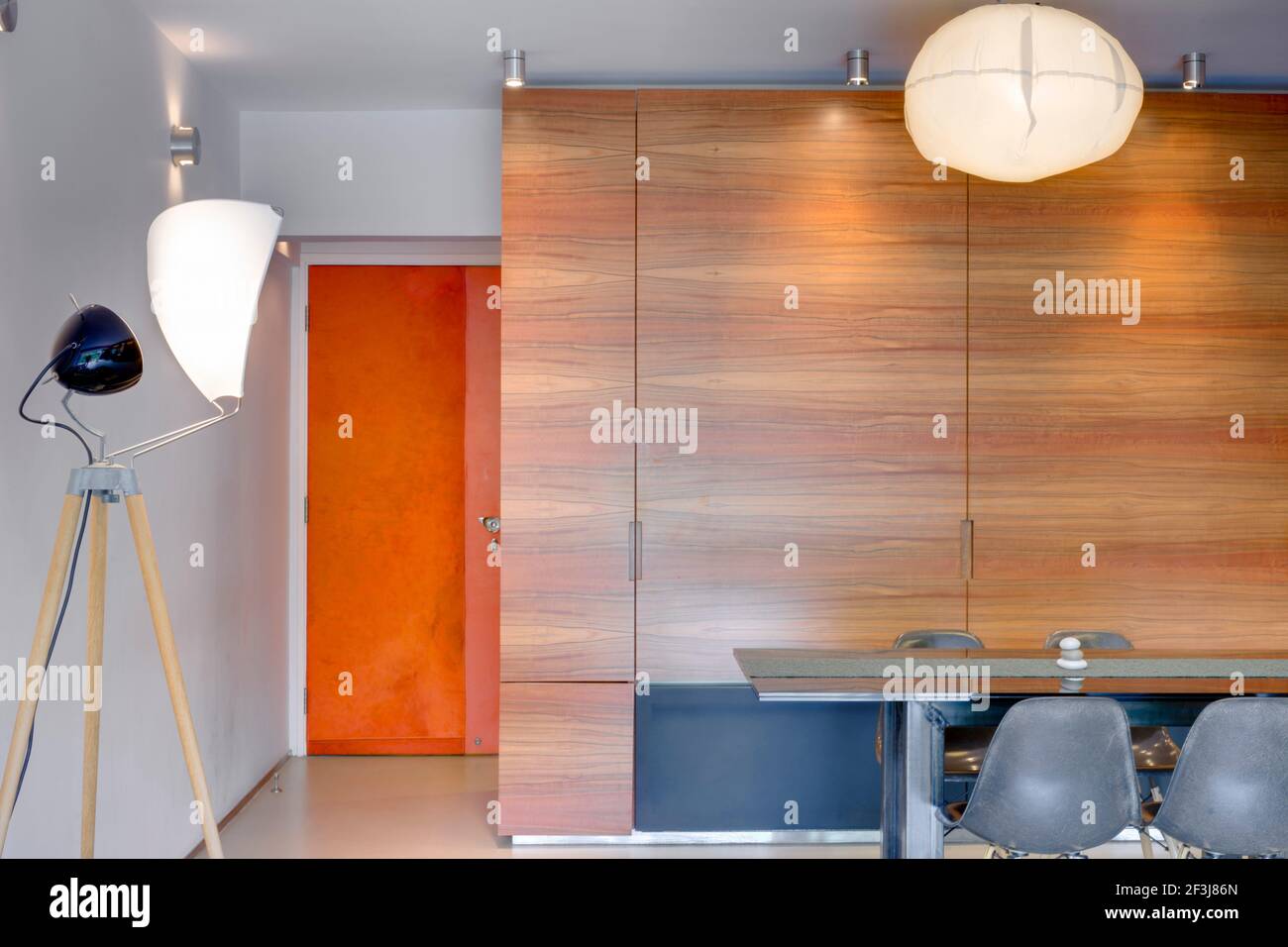 Bernard Chang apartment, Hong Kong, featuring rotating glass walls ...