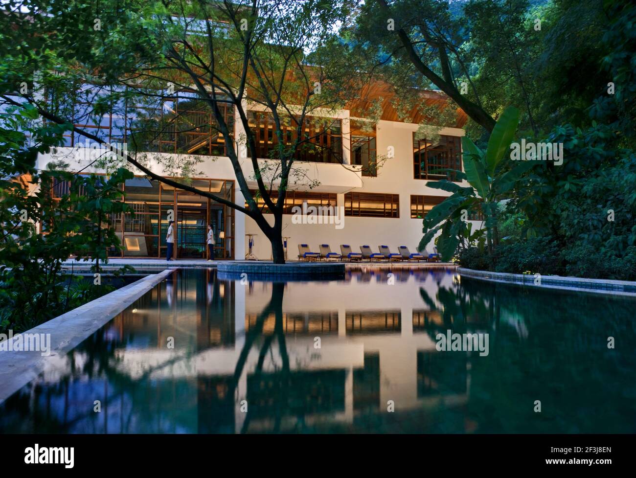 China swimming pool hi-res stock photography and images - Alamy