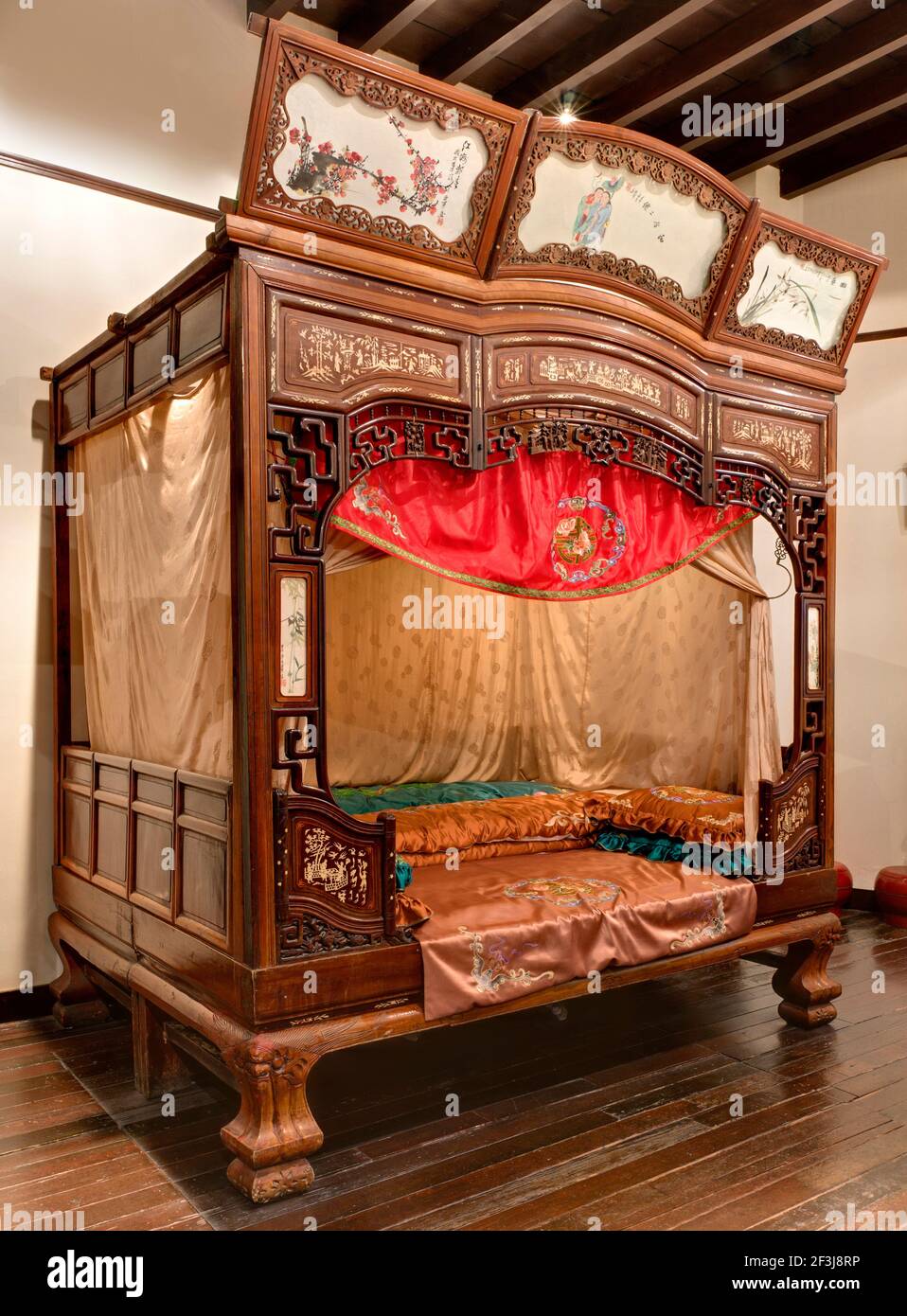 Shikumen Wulixiang, a preserved traditional Shanghai 'stone gate' house ...