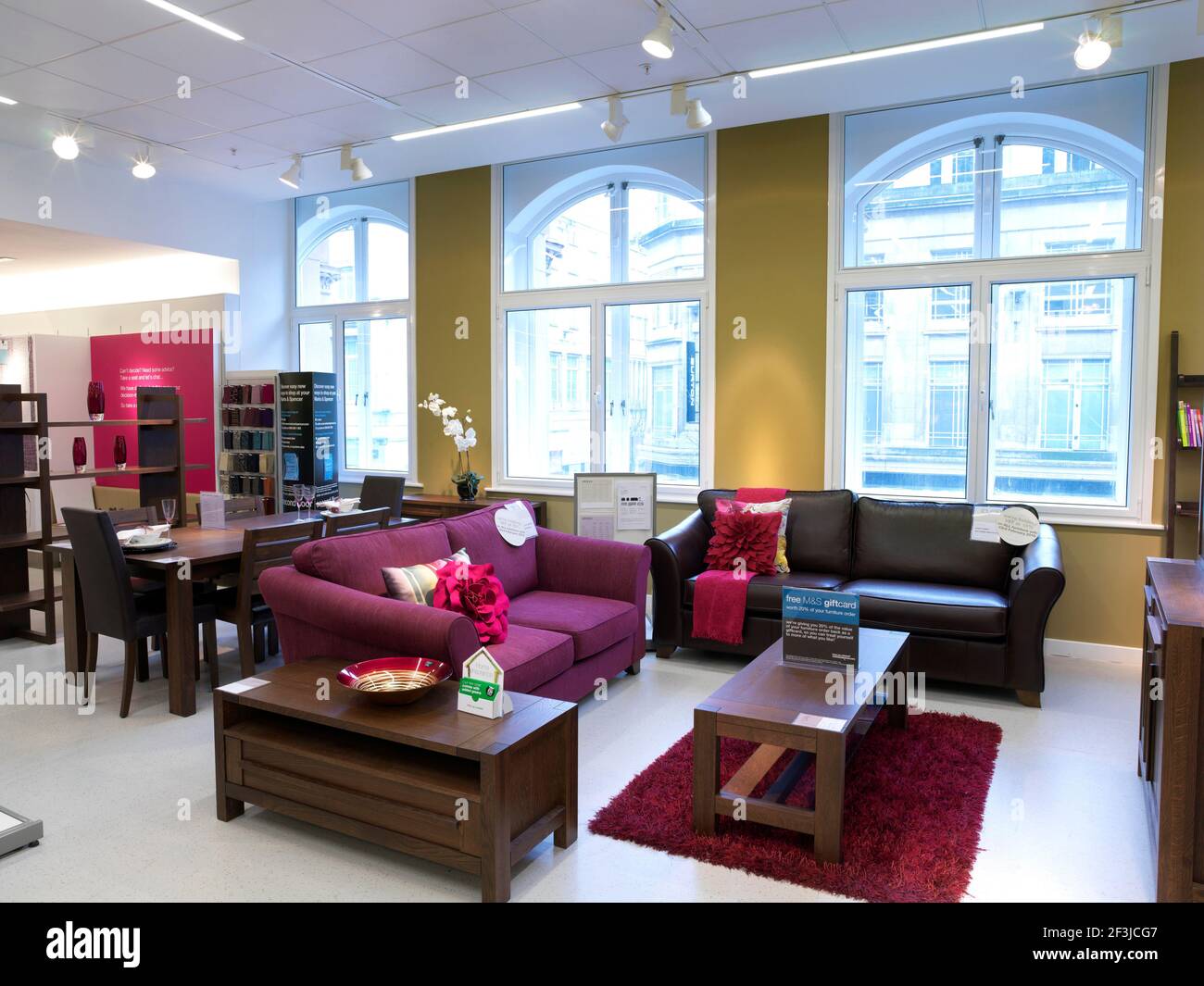 Marks and spencer group plc hi-res stock photography and images - Alamy
