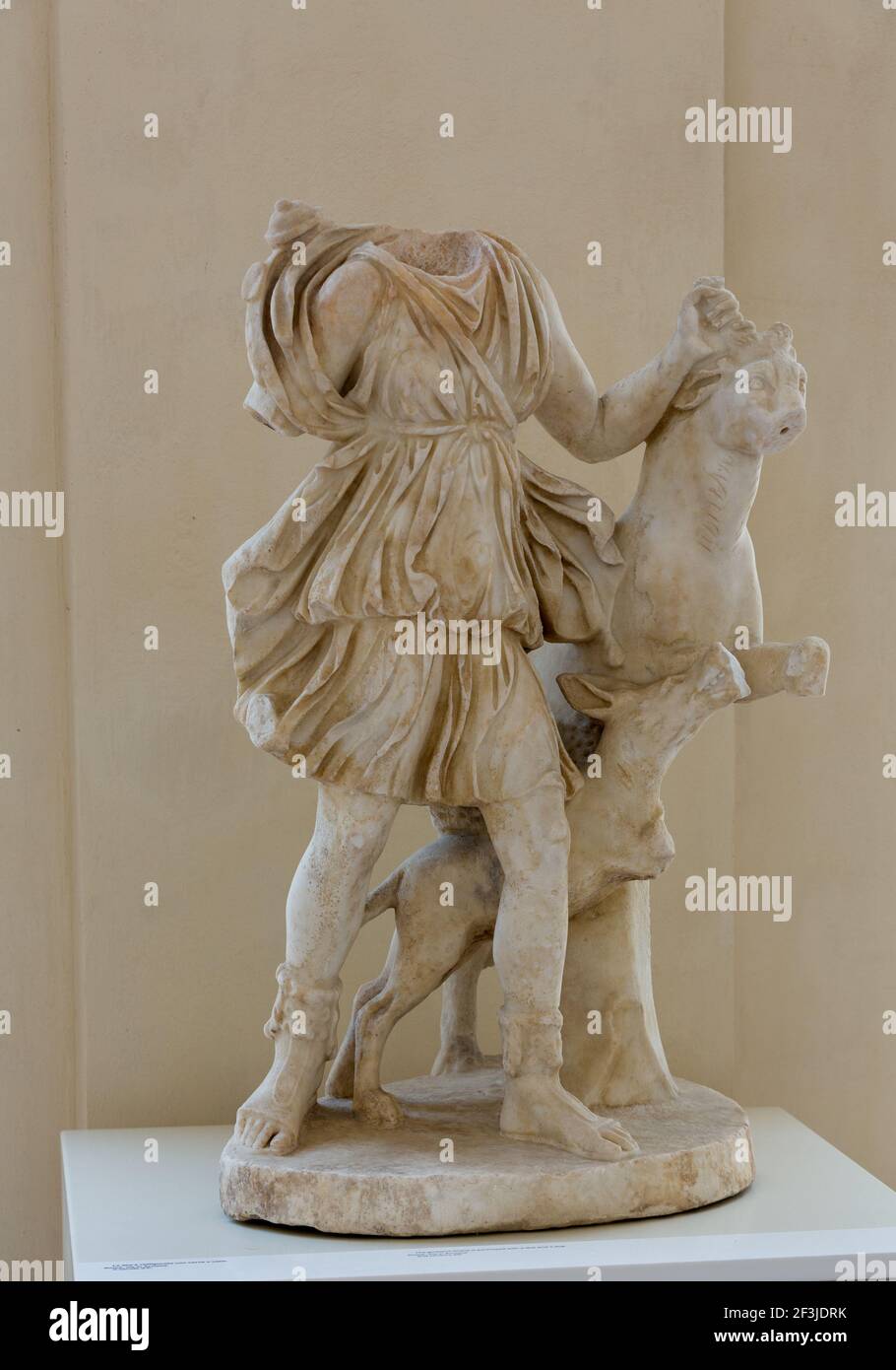 Artemis statue ancient rome hi-res stock photography and images - Alamy