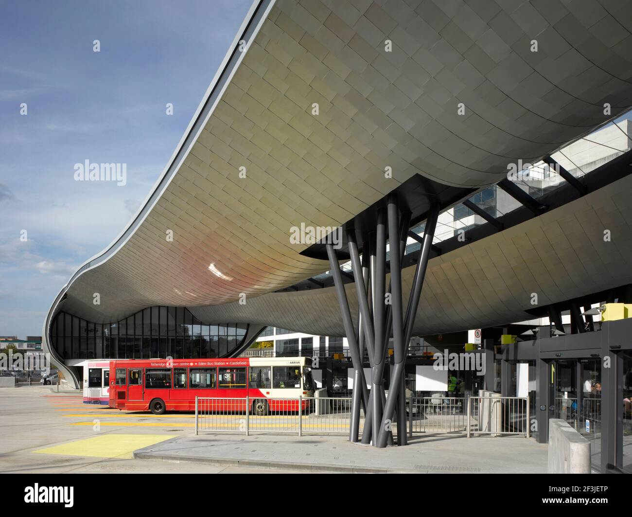 Slough bus station hi-res stock photography and images - Alamy