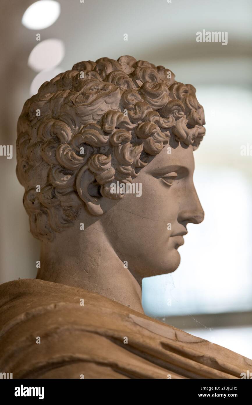 Roman emperor diocletian marble bust hi-res stock photography and ...
