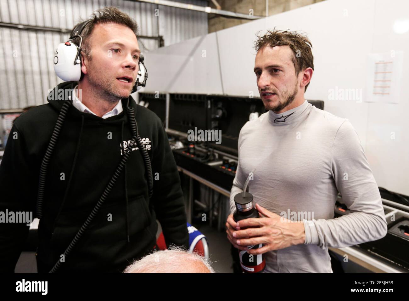 Jackie chan sport hi-res stock photography and images - Alamy