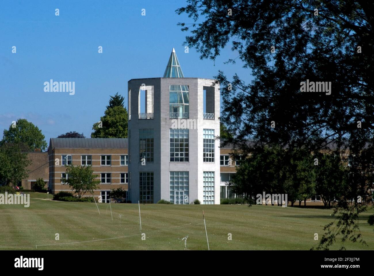 Churchill college cambridge hi-res stock photography and images - Alamy