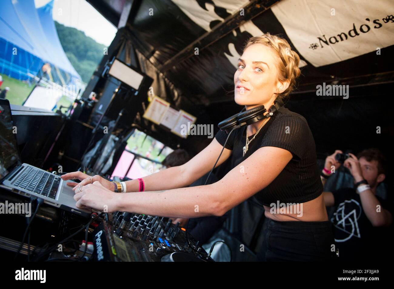 Indiana (Lauren Henson) DJ's on the Nando's stage on day 2 of Bestival ...