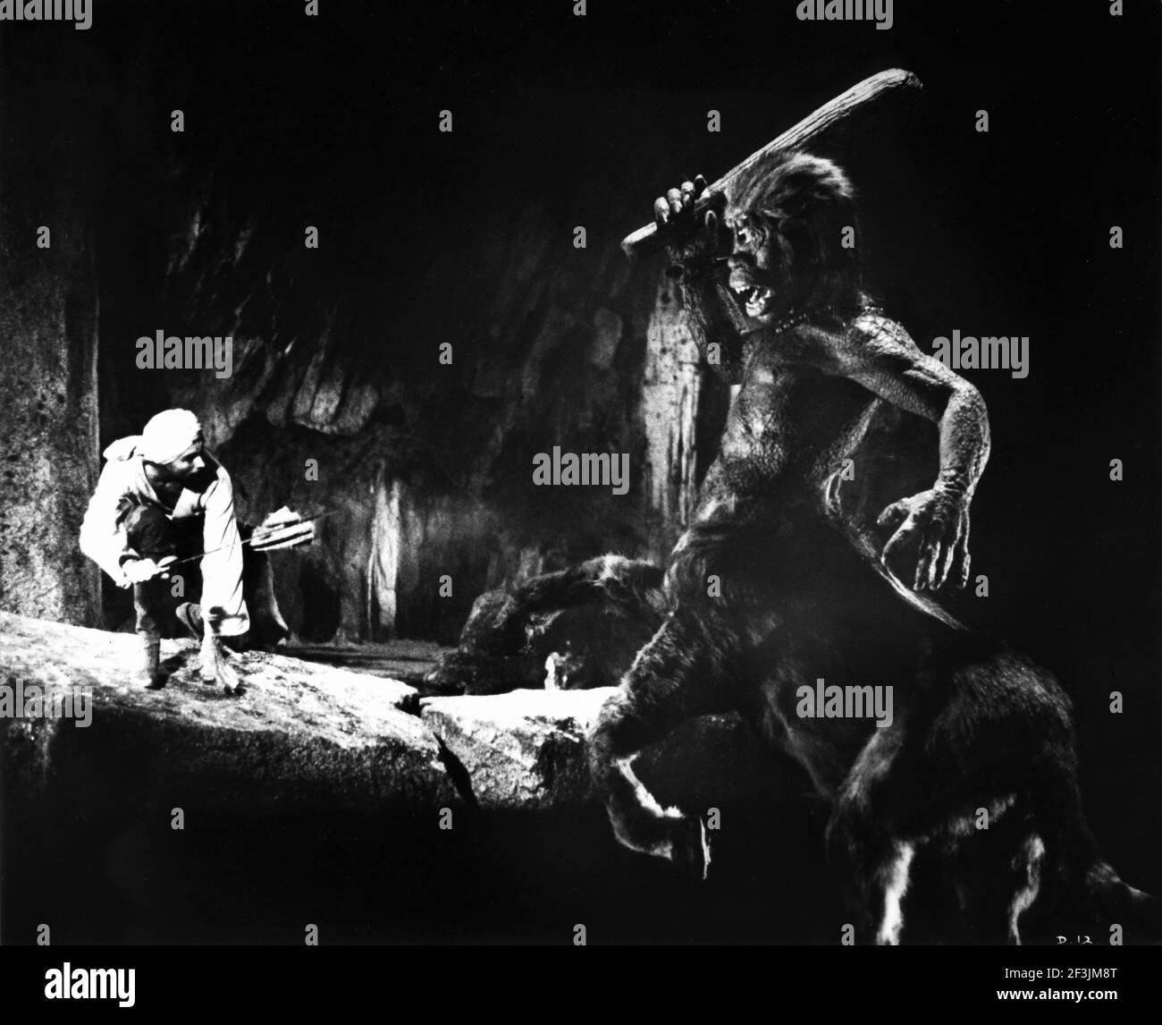 JOHN PHILLIP LAW battles One Eyed Centaur in THE GOLDEN VOYAGE OF ...