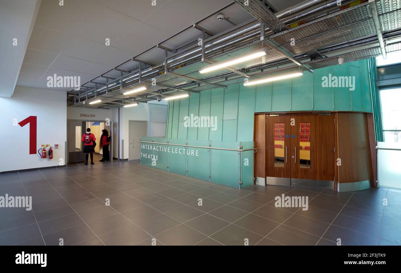 Manchester built hi-res stock photography and images - Alamy