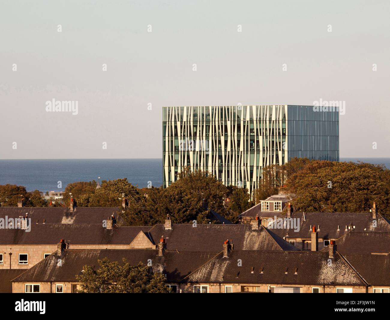 Exterior of Library building, Aberdeen University Stock Photo - Alamy