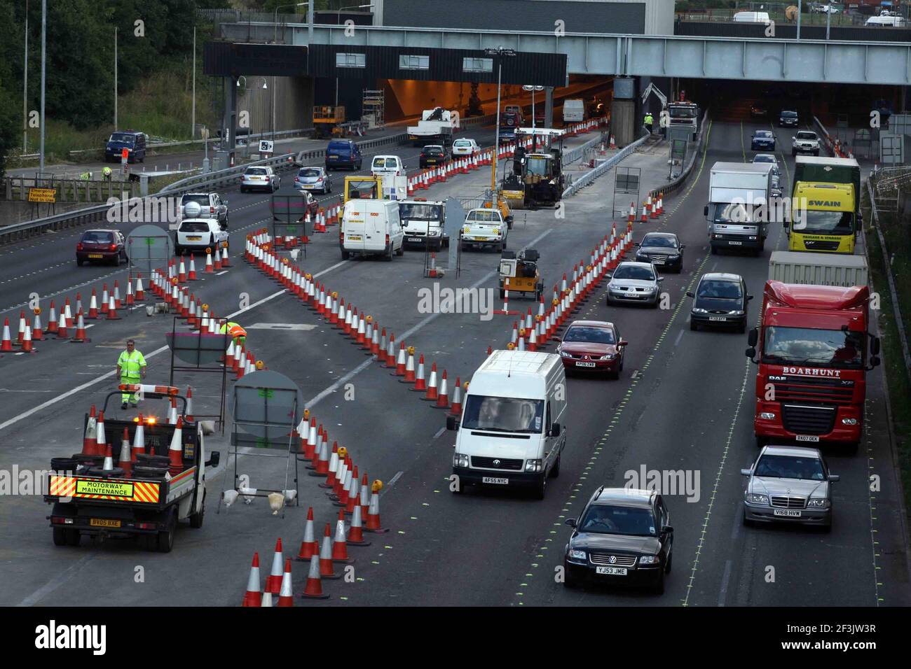 Motorway maintanence, road works on the M25 motorway, junction 25. pic ...