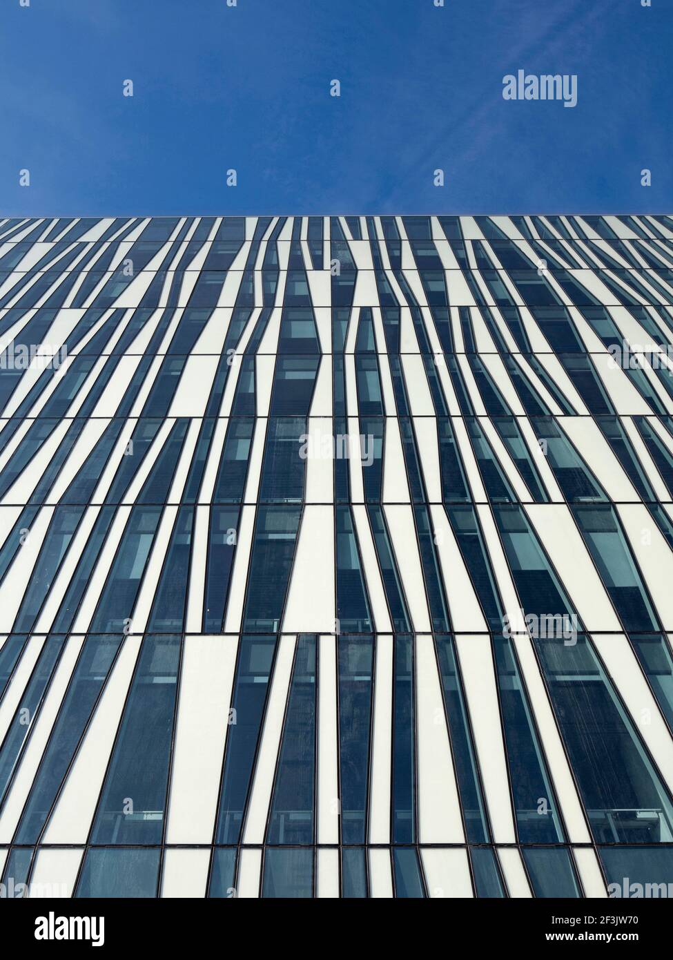 Exterior of Library building, Aberdeen University Stock Photo - Alamy