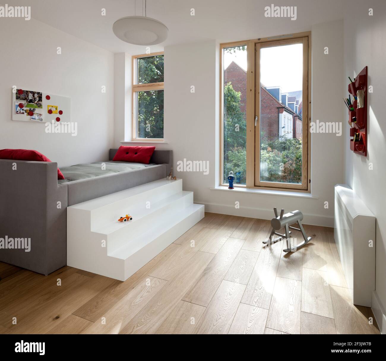 Steps up to single bed in modern bedroom, CarbonLight Home, Rothwell ...