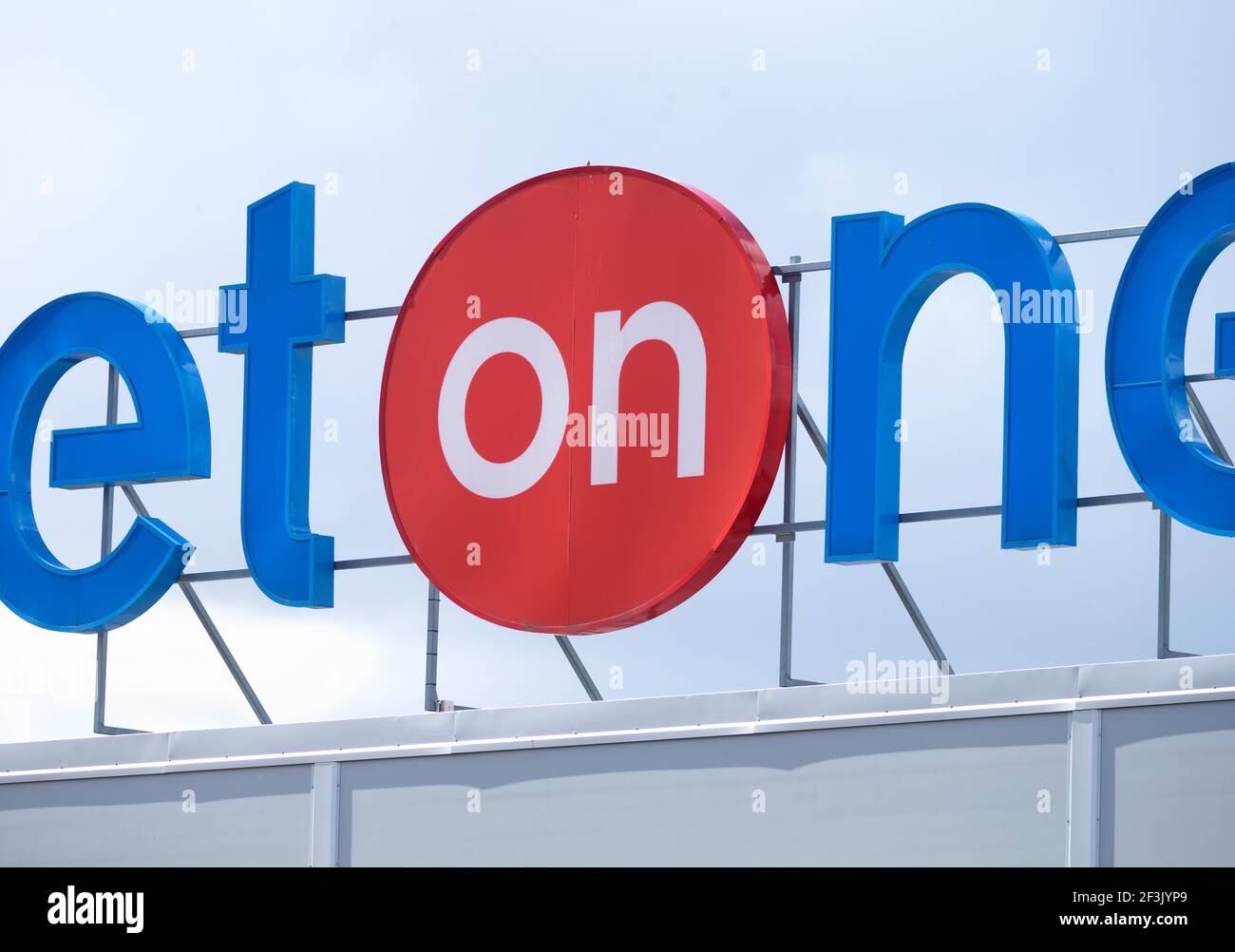Netonnet logotype hi-res stock photography and images - Alamy