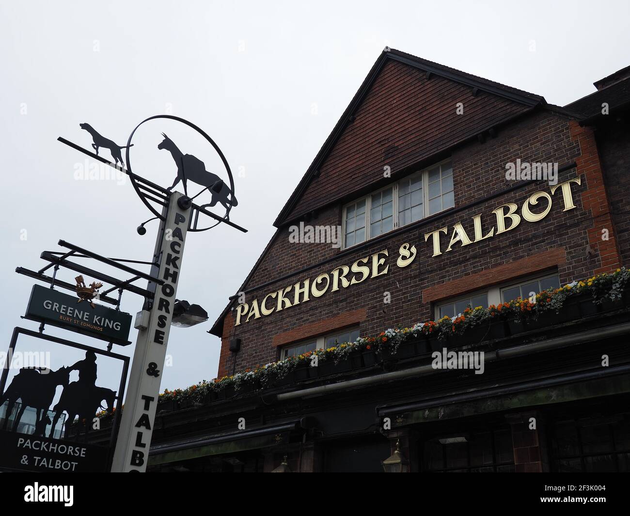 Talbot pub sign hi-res stock photography and images - Alamy