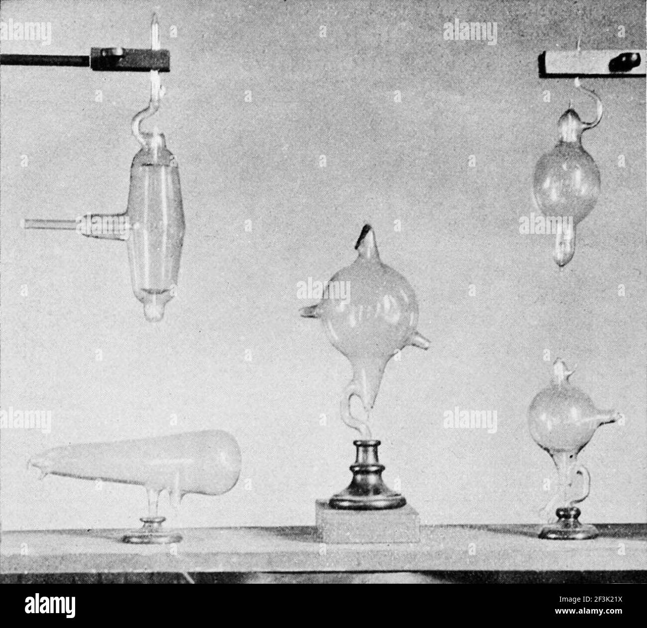 Crookes tubes hi-res stock photography and images - Alamy