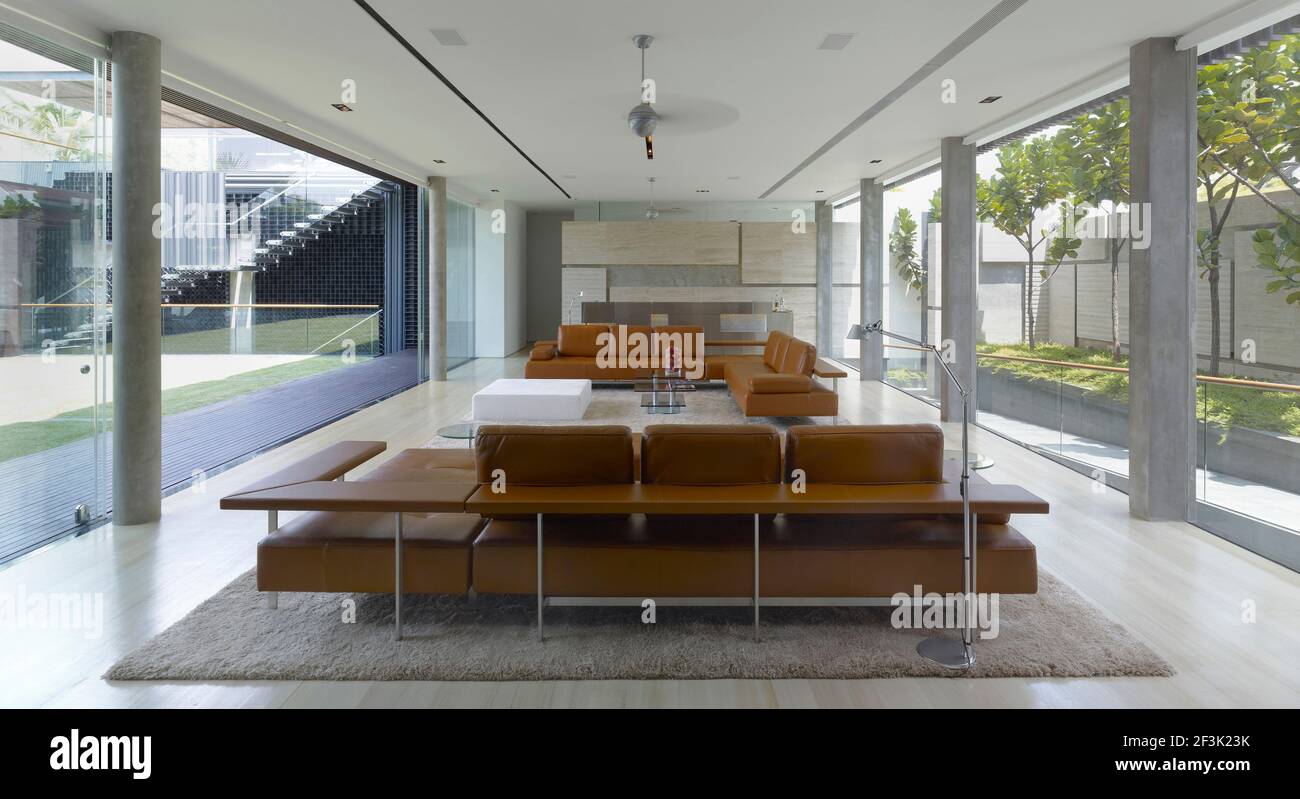 Seating in modern spacious living room, 139 Ocean drive, Sentosa Cove ...