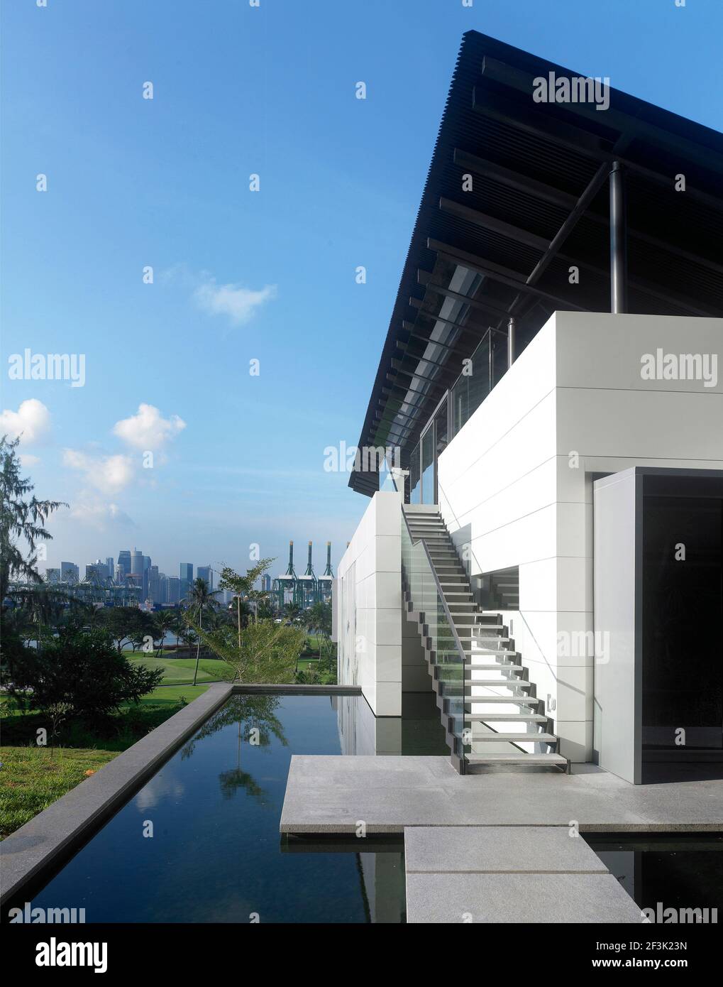 Exterior of modern house, Lakeshore View, Sentosa Cove, Singapore Stock ...