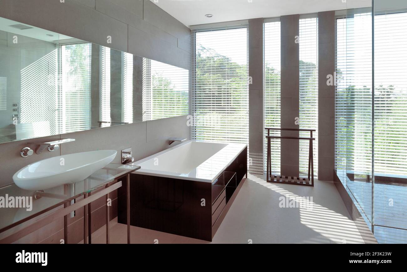Bathtub in modern bathroom, Lakeshore View, Sentosa Cove, Singapore ...