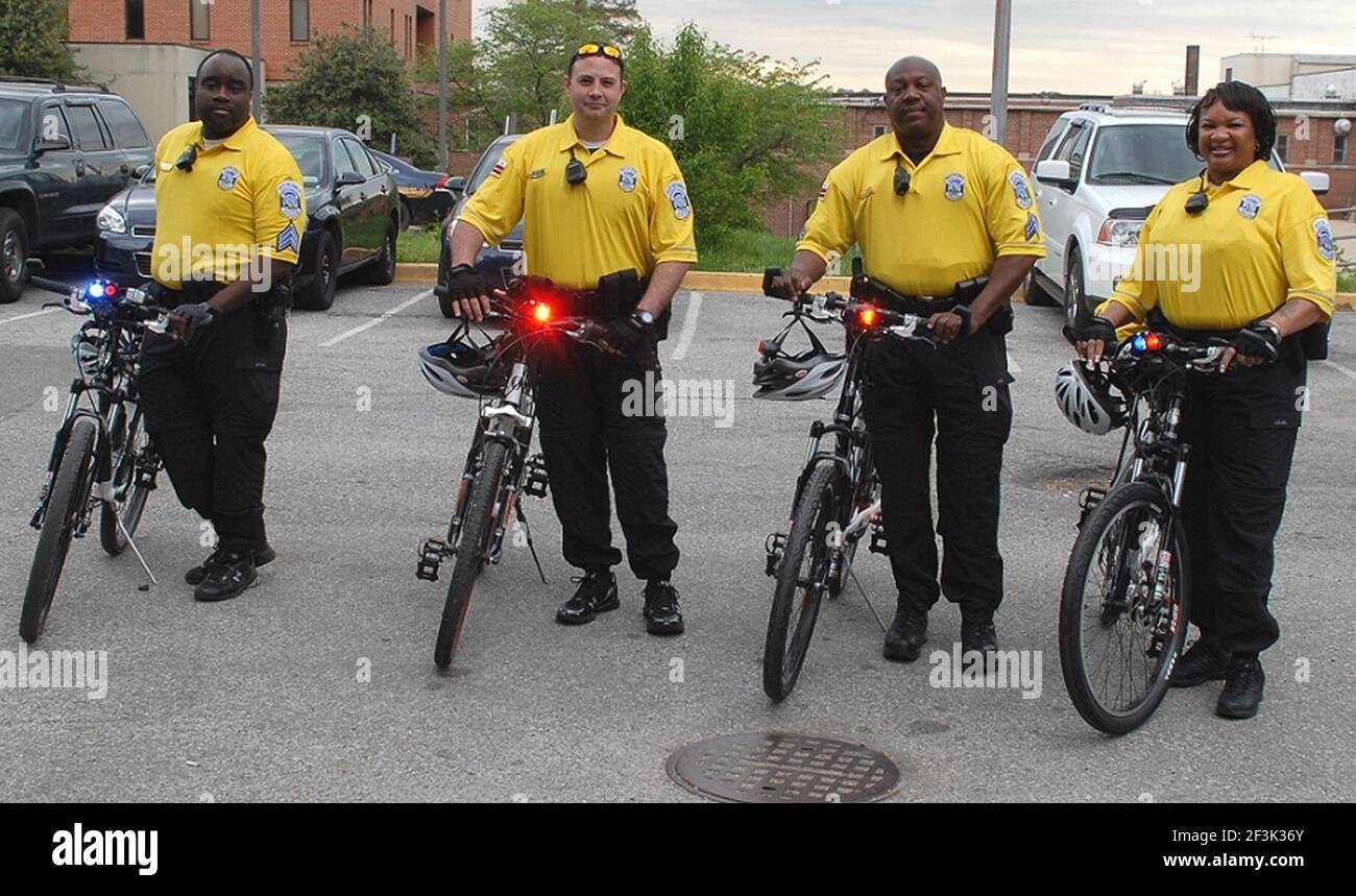 PSPD MOUNTAIN BIKE UNIT2 Stock Photo - Alamy