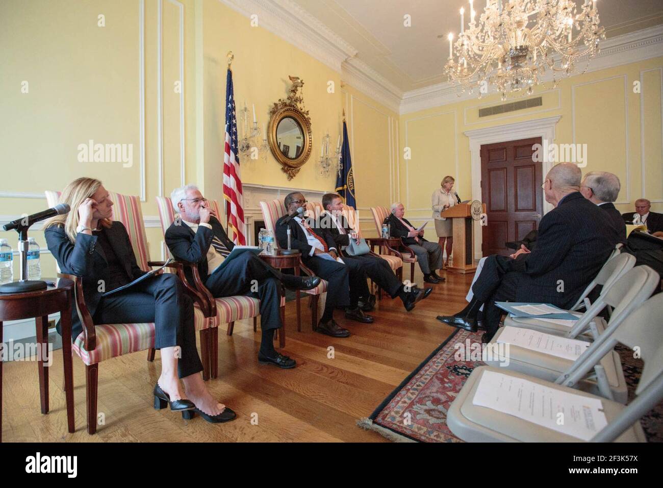 Declassification hi-res stock photography and images - Alamy