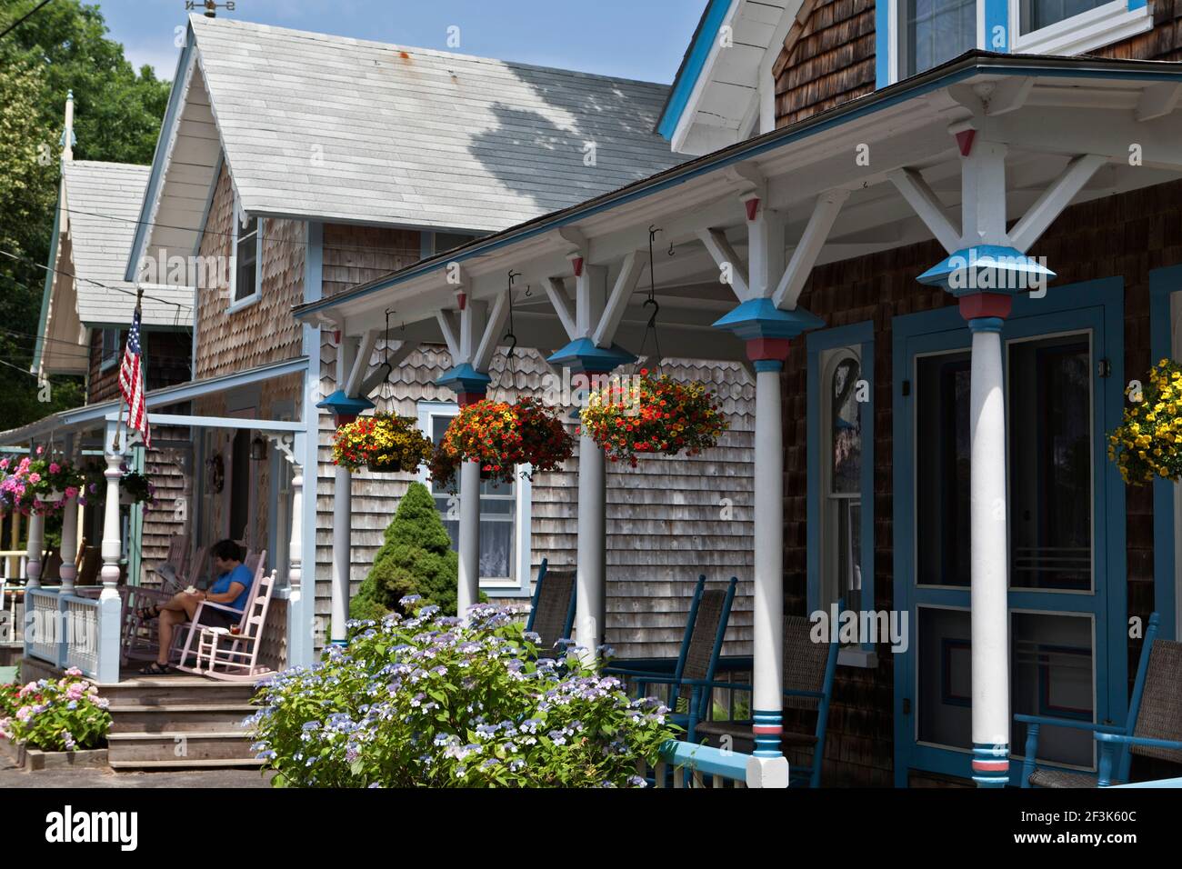 Cape cod victorian house hi-res stock photography and images - Alamy