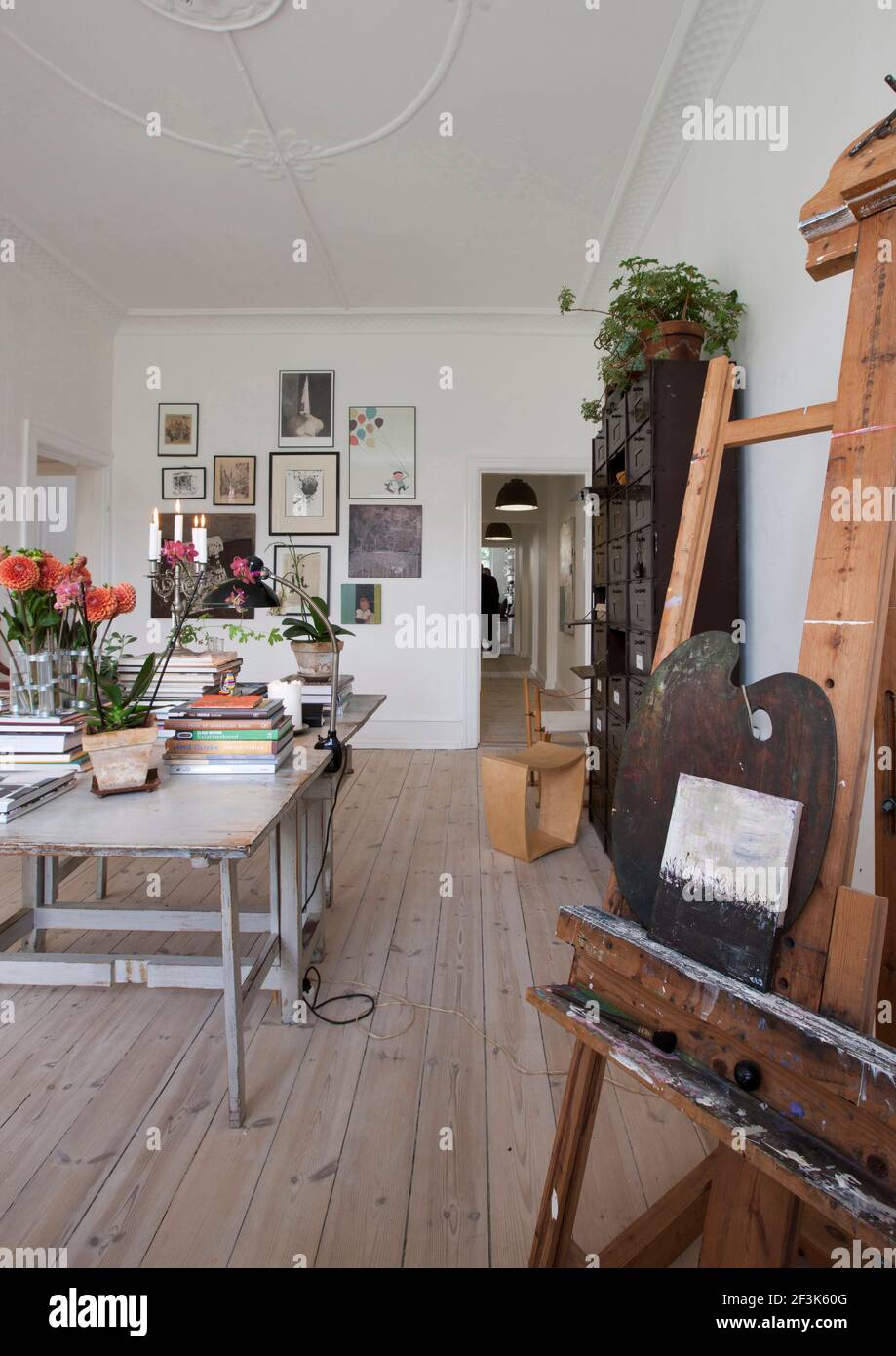Bohemian design furniture and people hi-res stock photography and ...