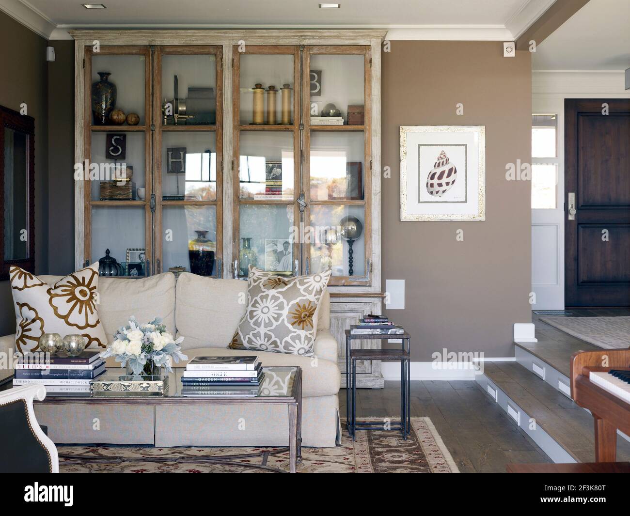 Living Room/Library at Sandstone, Minnesota, USA Stock Photo - Alamy