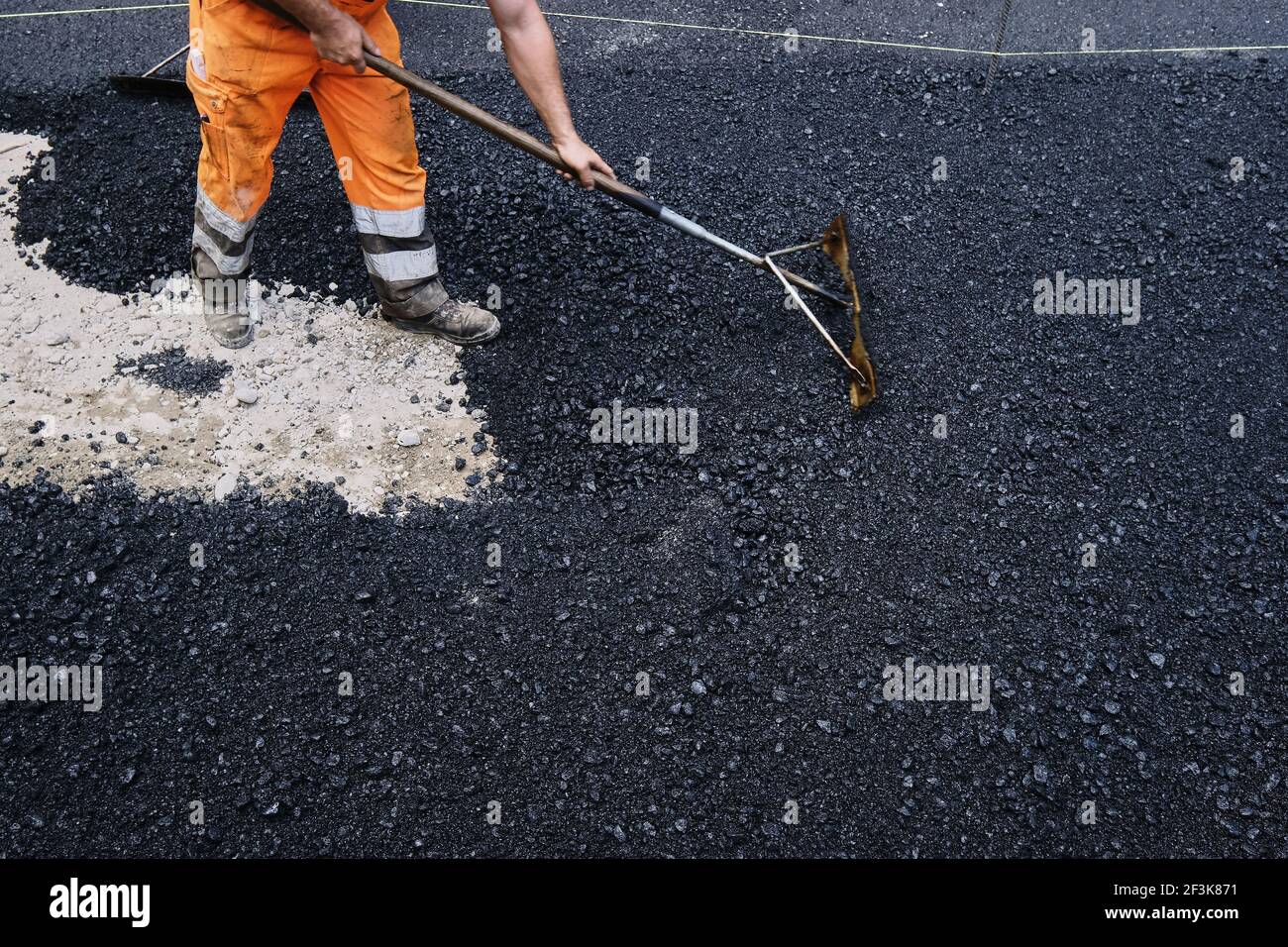 Paving the road with porous asphalt for traffic noise reduction in ...