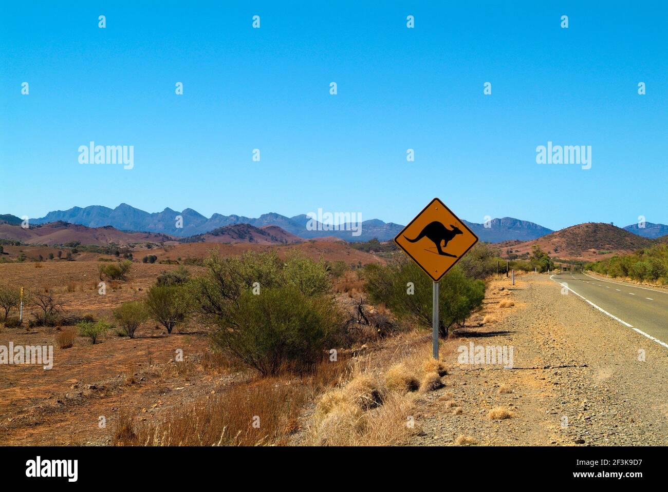 Australia, road to Flinders Range with kangaroo warning sign Stock ...