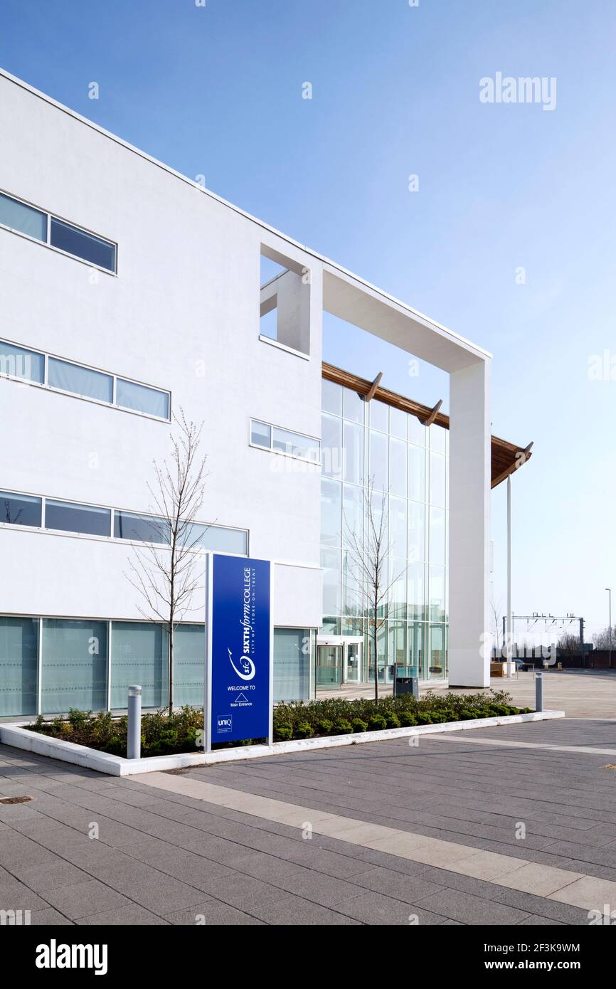 Front Elevation - Stoke on Trent College - 6th Form Centre Stock Photo ...