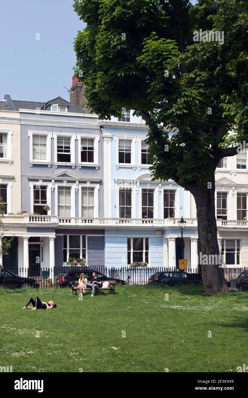 Houses chalcot square hi-res stock photography and images - Alamy