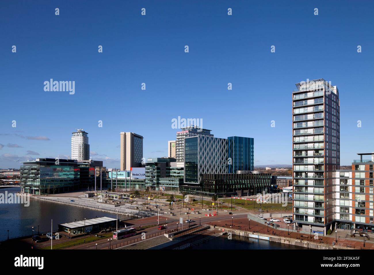 Mediacity salford hi-res stock photography and images - Alamy
