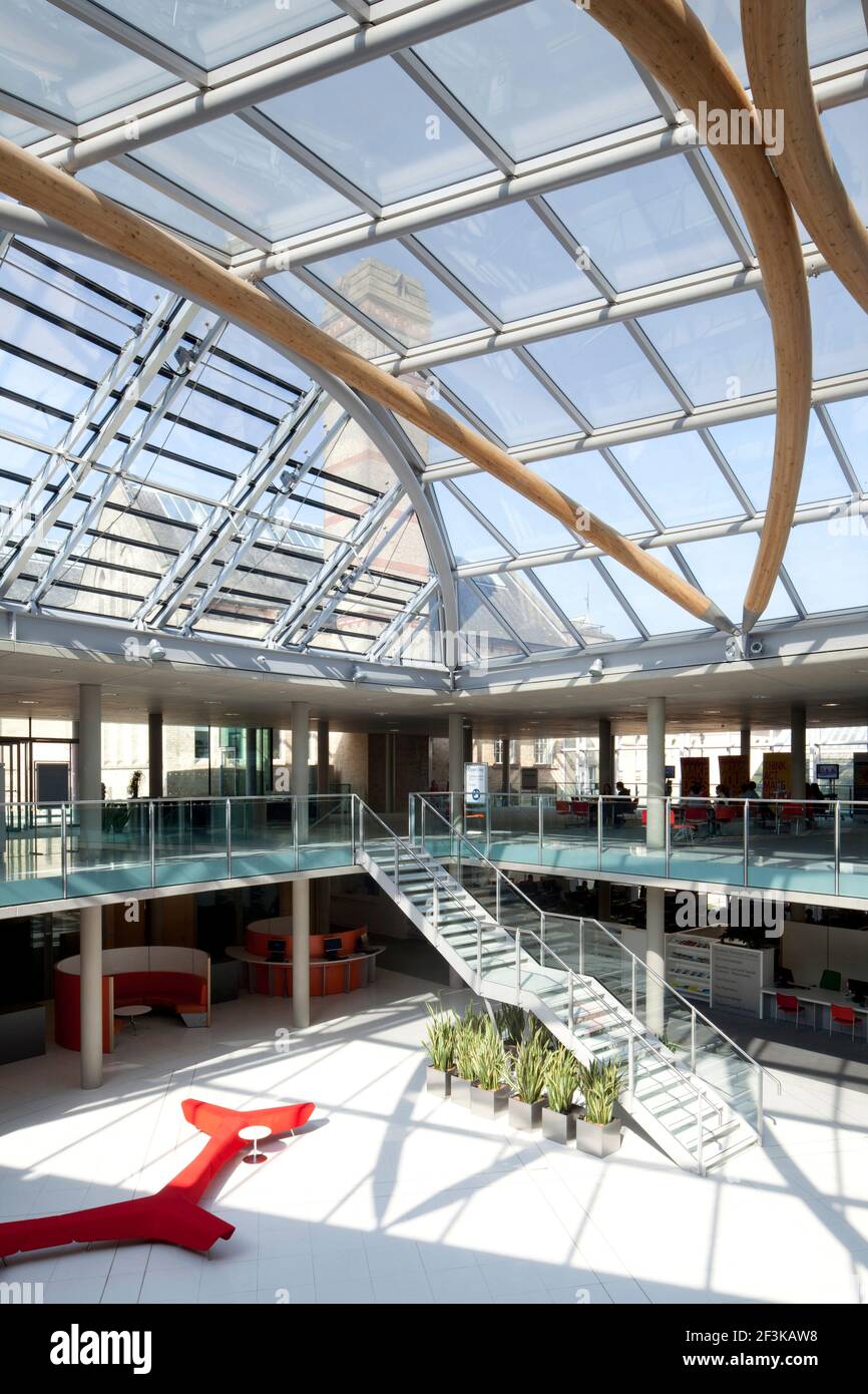 Nottingham Trent University, Arkwright and Newton Buildings - Atrium ...