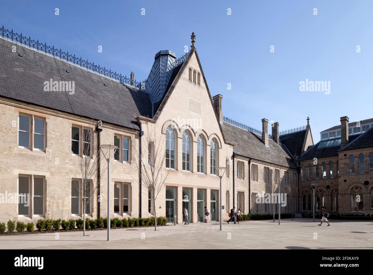 Nottingham Trent University, Arkwright Building - Benefactors Court ...