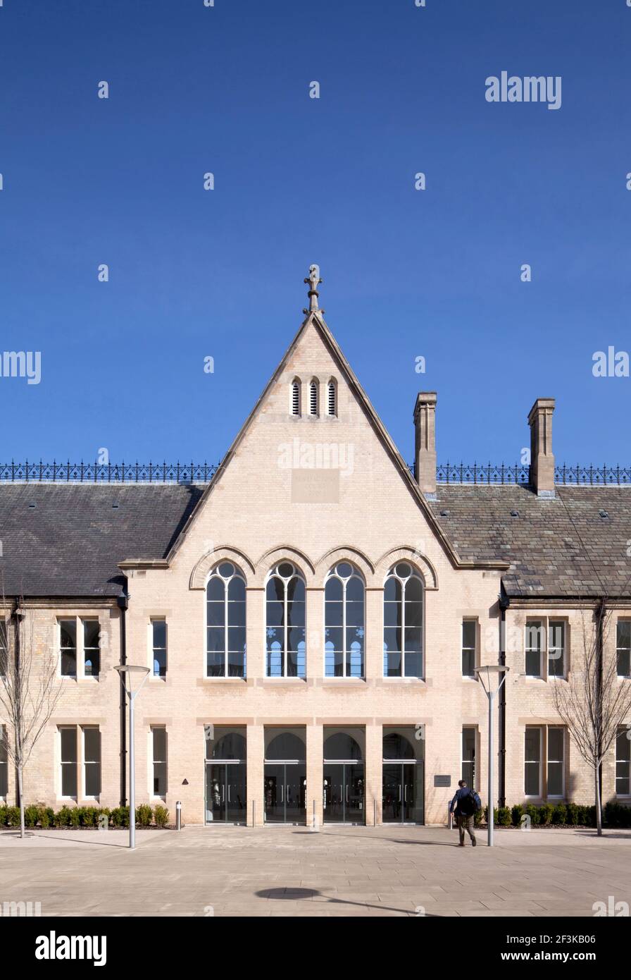 Nottingham Trent University, Arkwright Building - Benefactors Court ...