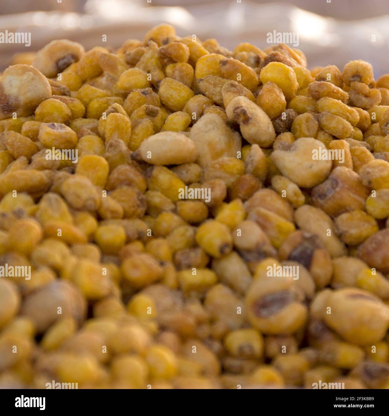 Toasted corn kernels hi-res stock photography and images - Alamy