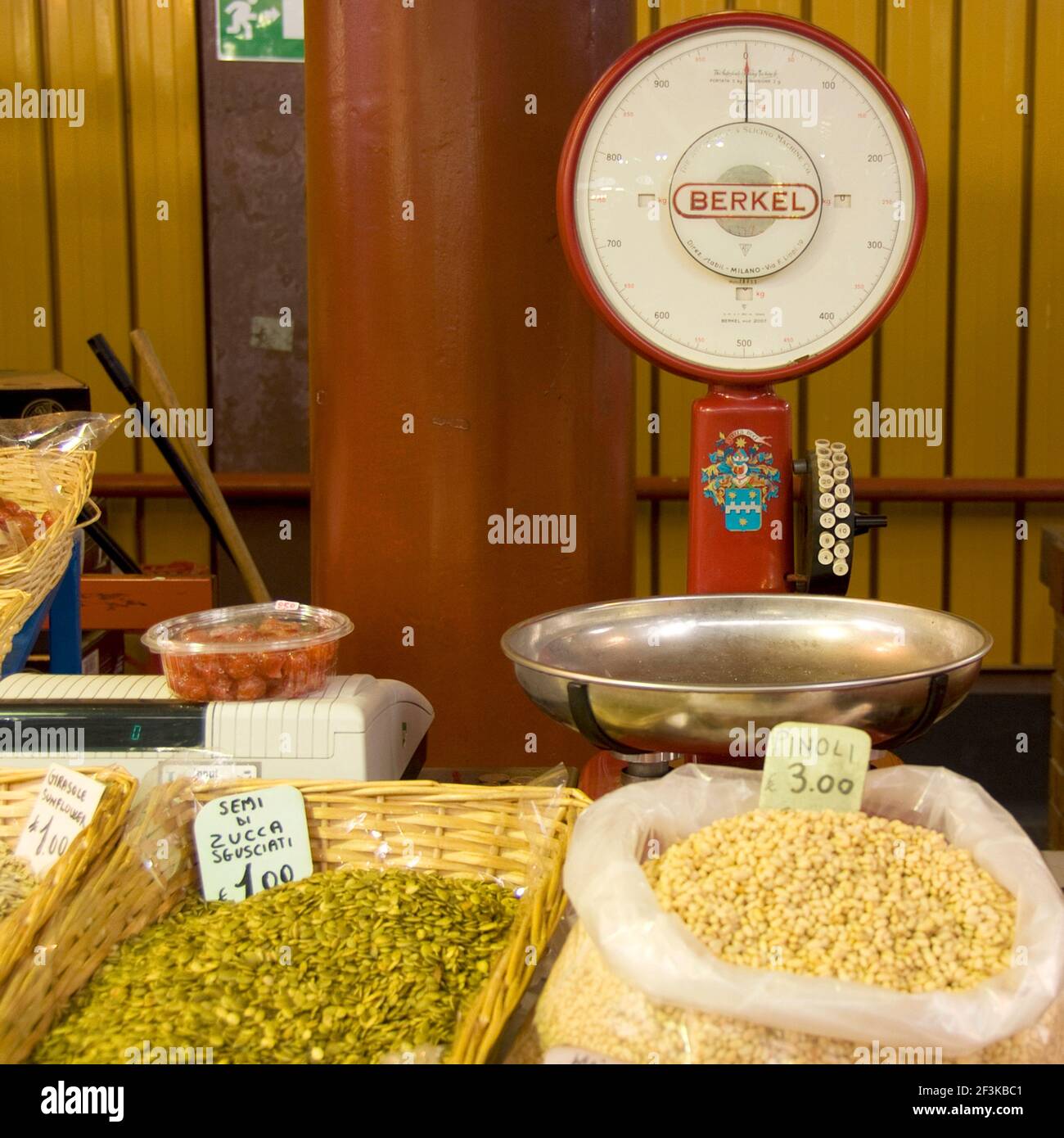 Dried Food Stall, San Lorenzo Food Hall, San Lorenzo District, Florence ...