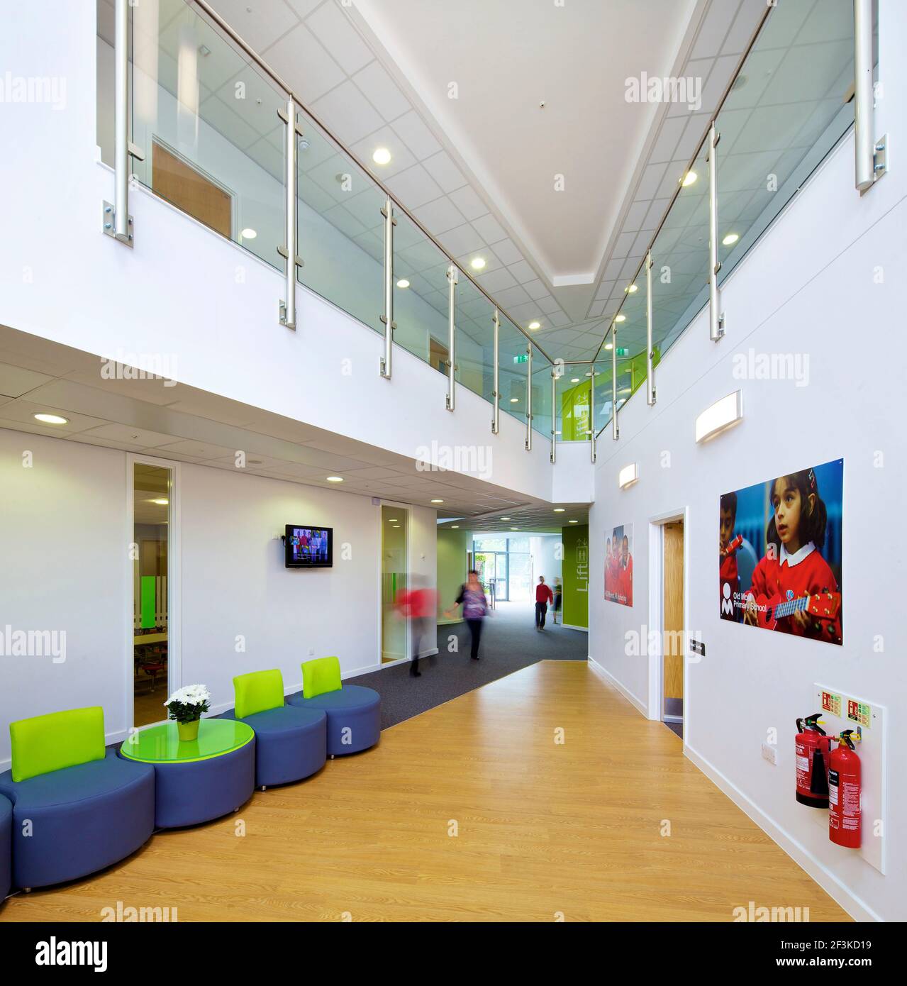 Old moat community primary school hi-res stock photography and images ...