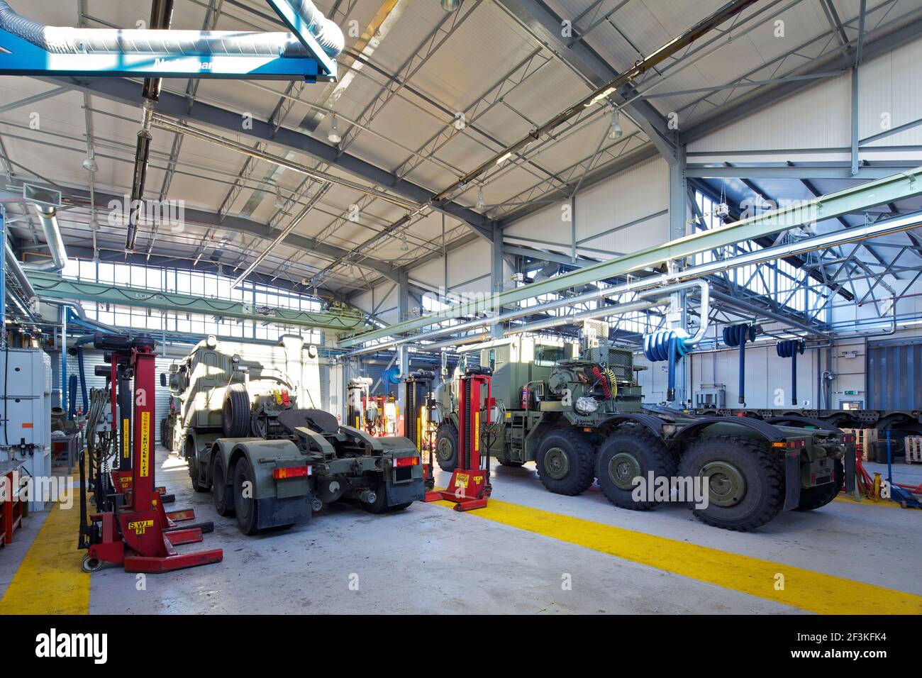 Bulford barracks hi-res stock photography and images - Alamy