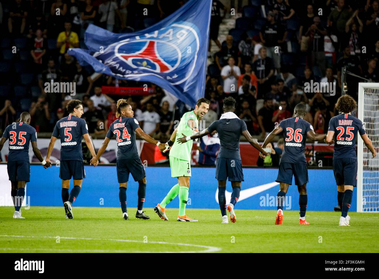 Gianluigi buffon psg celebrates hi-res stock photography and images - Alamy