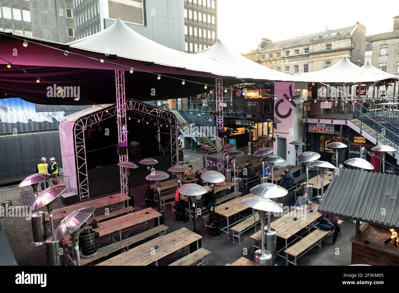 Stack shipping containers newcastle hi-res stock photography and images - Alamy