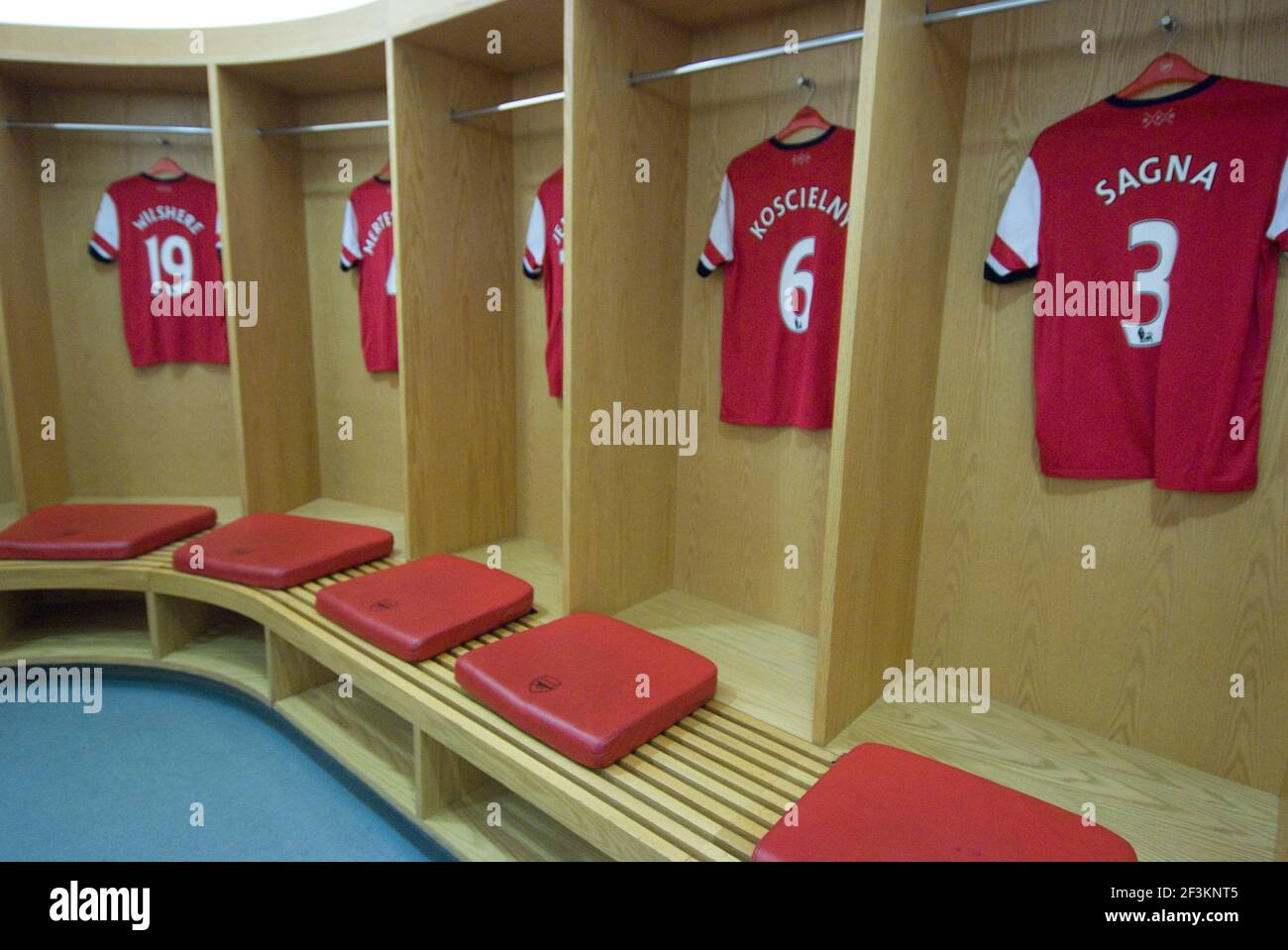 Emirates Stadium High Resolution Stock Photography and Images - Alamy