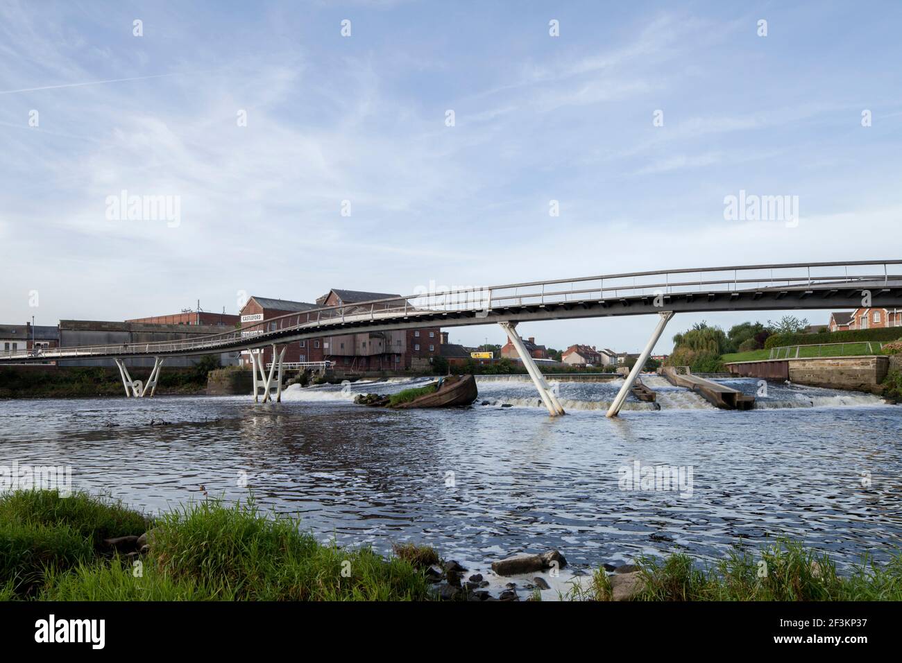 Castleford foot bridge hi-res stock photography and images - Alamy